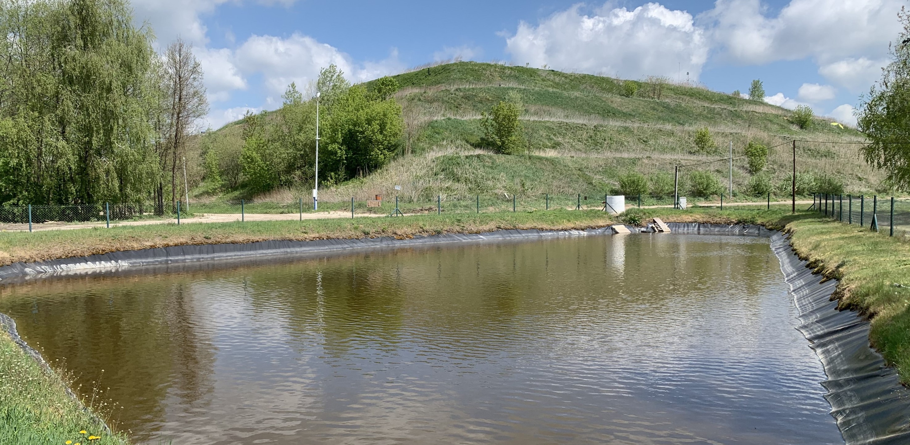 Otwock kontra Amest. Kto ma rację w sprawie wysokości składowania odpadów?